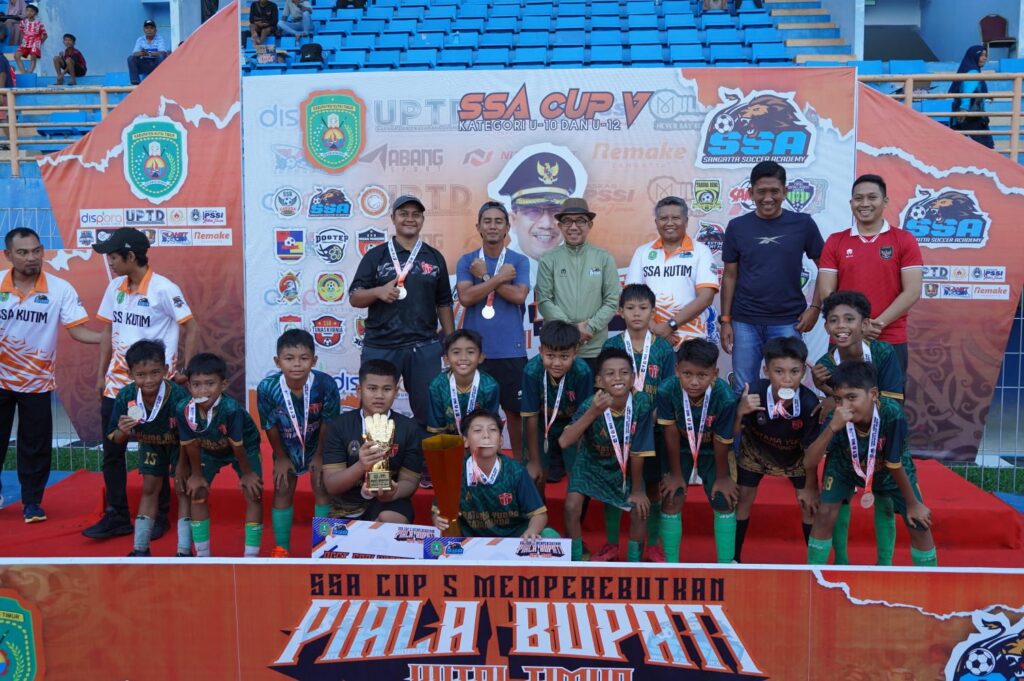 Mitra Teras Balikpapan dan TKP Palaran Kampiun SSA Cup V Piala Bupati ...